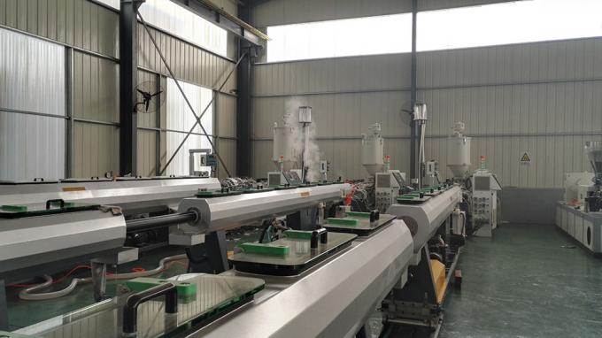 Single scew extruder pipe extrusion line HDPE gas and water pipe extrusion line